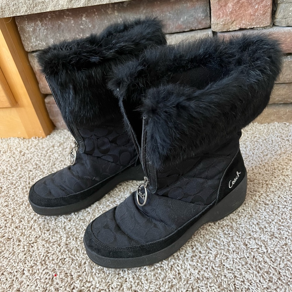Coach Faith Black Logo Boots. Fur Trim Font Zip. Exce… - Gem